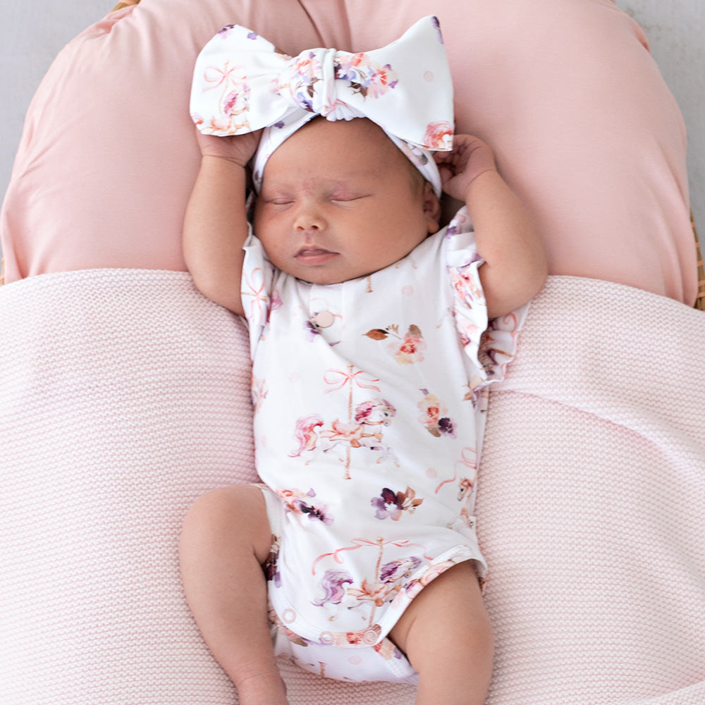 Carousel Organic Short Sleeve Bodysuit | Snuggle Hunny